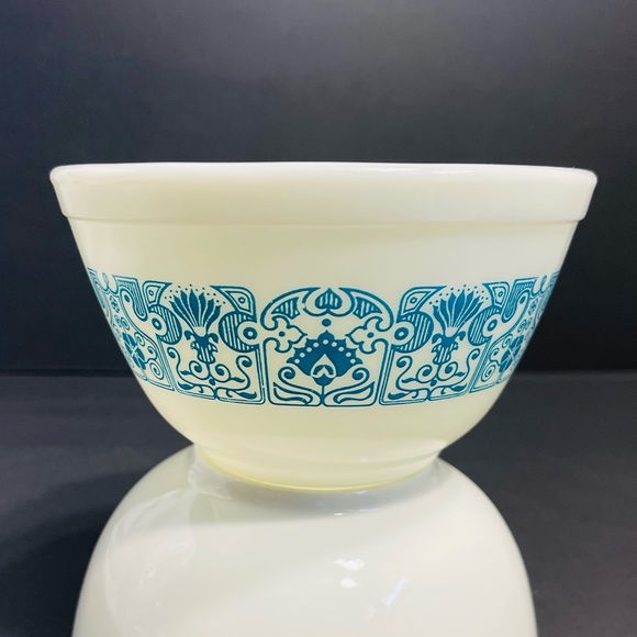 Pyrex | Kitchen | Vintage Pyrex Horizon Blue 4 15 Pint Mixing Bowl Art ...